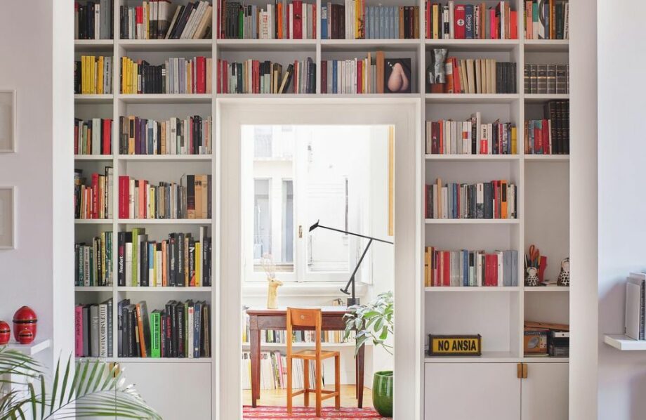Librerie divisorie: 5 idee per costruire una spettacolare parete di libri